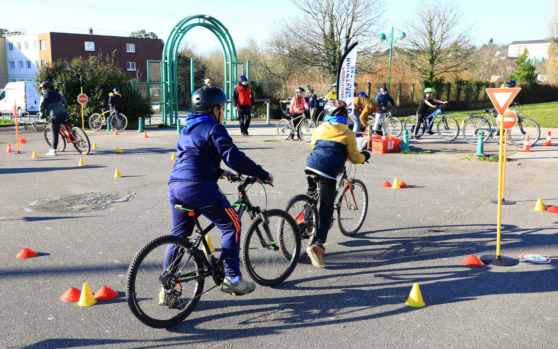 Le plan vélo de la Manche : aménagements, animations et formation pour ...
